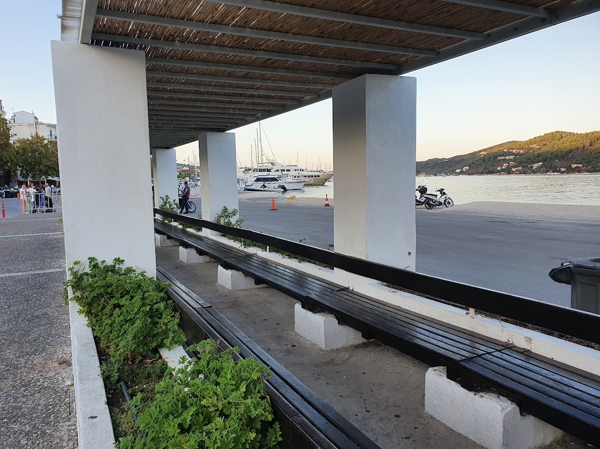 Skiathos Ferry Port Guide - Facilities and Ferry Connections